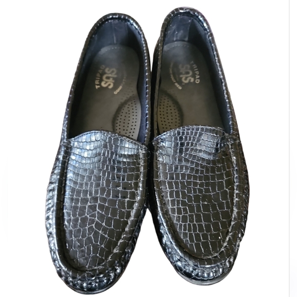 SAS | Shoes | Sas Simplify Slip On Leather Loafer Croc Embossed Black ...